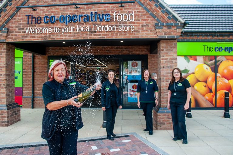 Dordon celebrates a new Tamworth Co-op food store for the second time ...